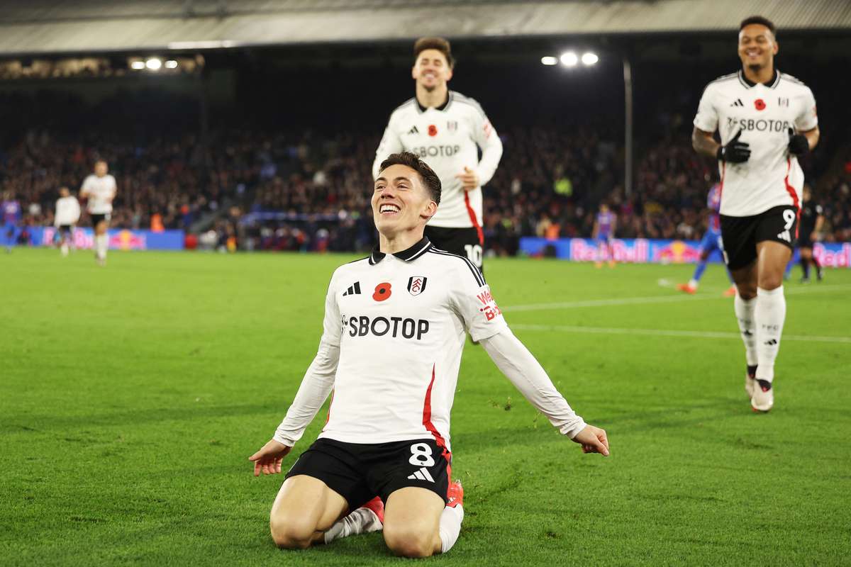 Wilson the hero again as Fulham down 10-man Crystal Palace to move into ...