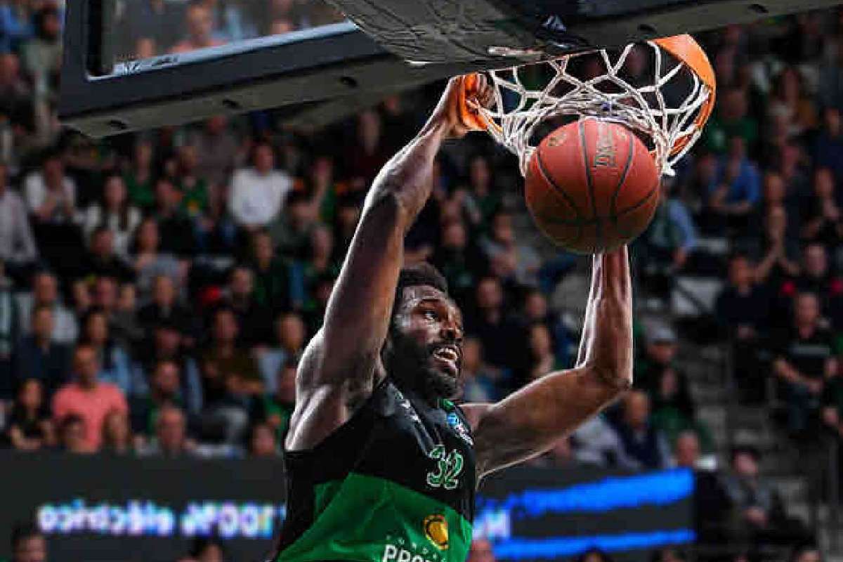 La Penya ficha al nigeriano Onuaku, un portento físico | Flashscore.es