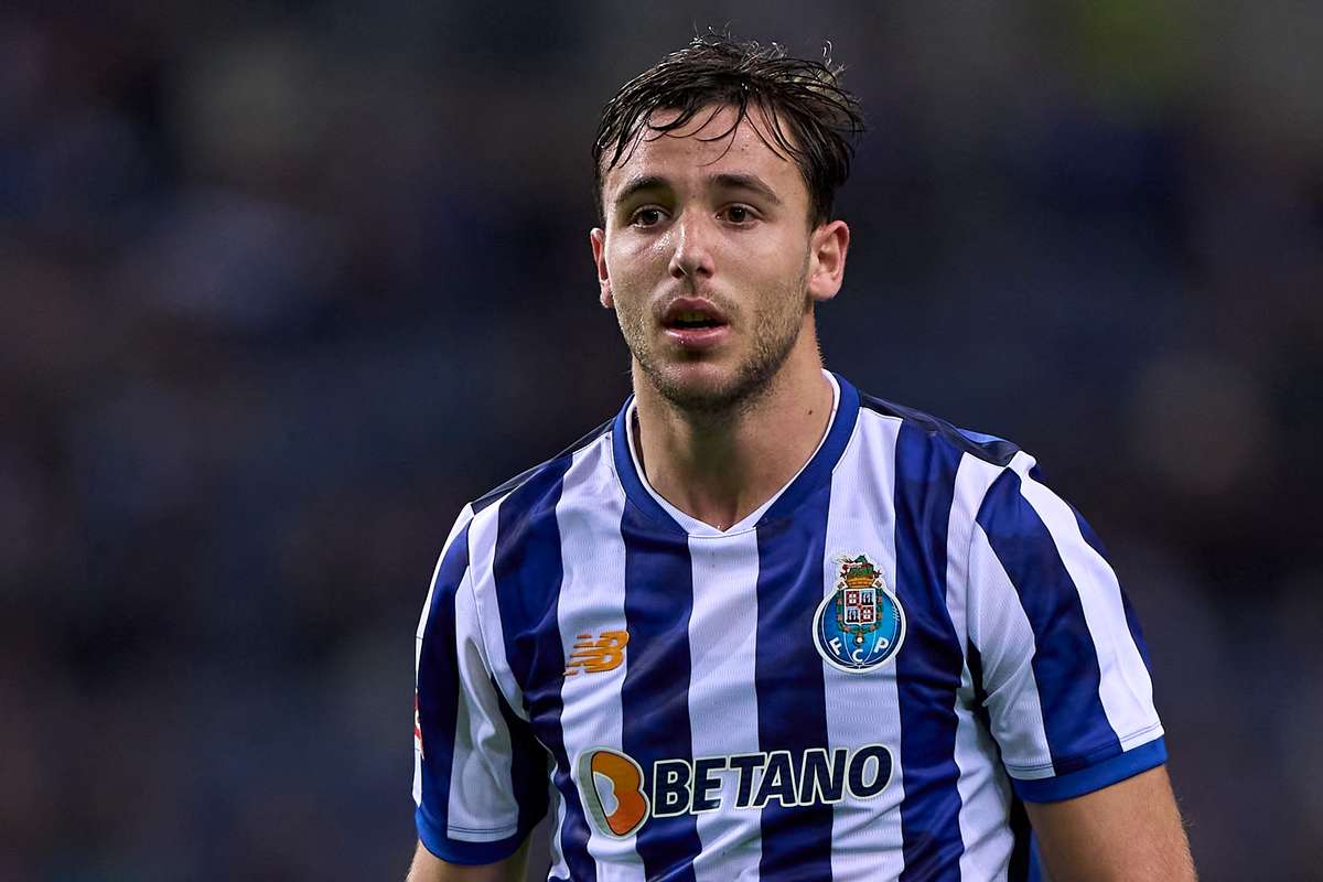 Nico Gonzalez says his father convinced him to join Manchester City ...