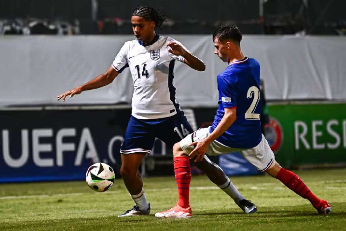 La France U17 commence son Euro par une très lourde défaite contre l ...