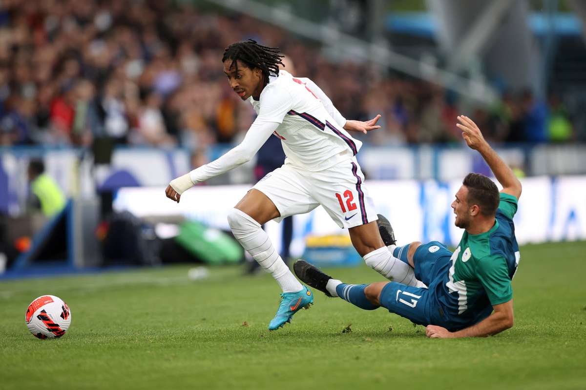 Spurs sign right back Djed Spence from Middlesbrough | Flashscore.com.au