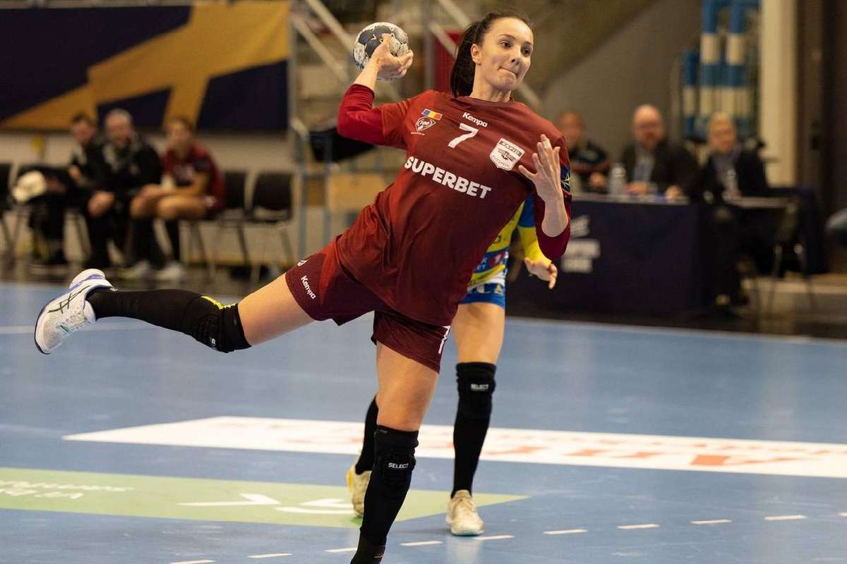 Rapid debutează în grupele Champions League la handbal feminin ...