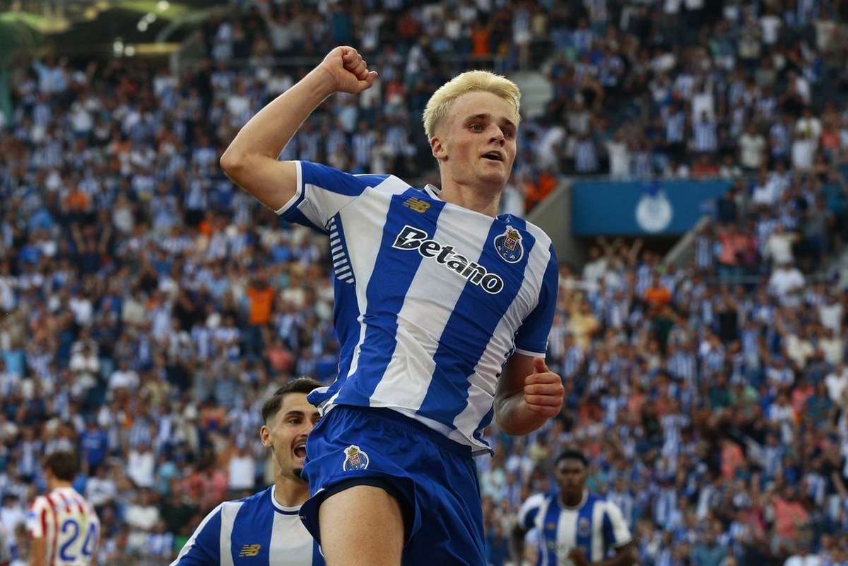 Liga Portugal: Froholdt (FC Porto) eleito o melhor médio de agosto ...