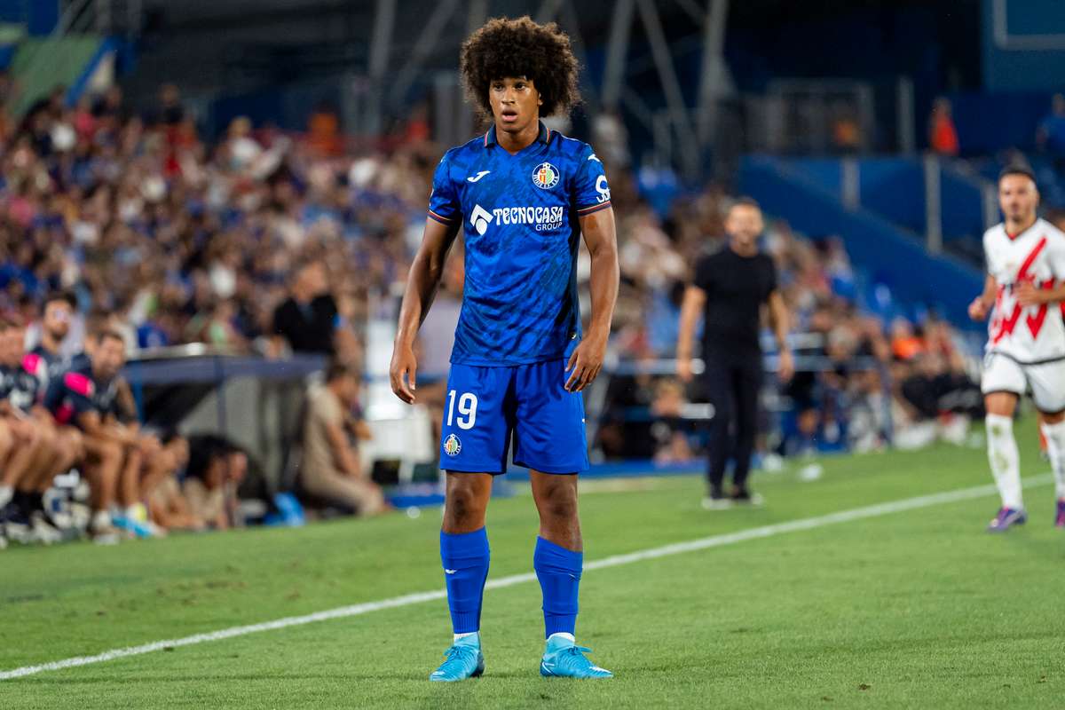 Getafe inscreve contratações e confirma saídas de Álex Sola e Peter ...