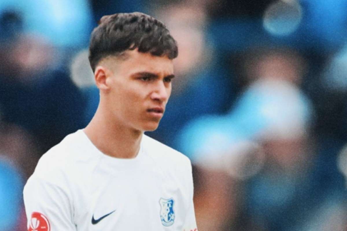 La nici 17 ani, Ianis Avrămescu a debutat în Superligă pentru Farul ...