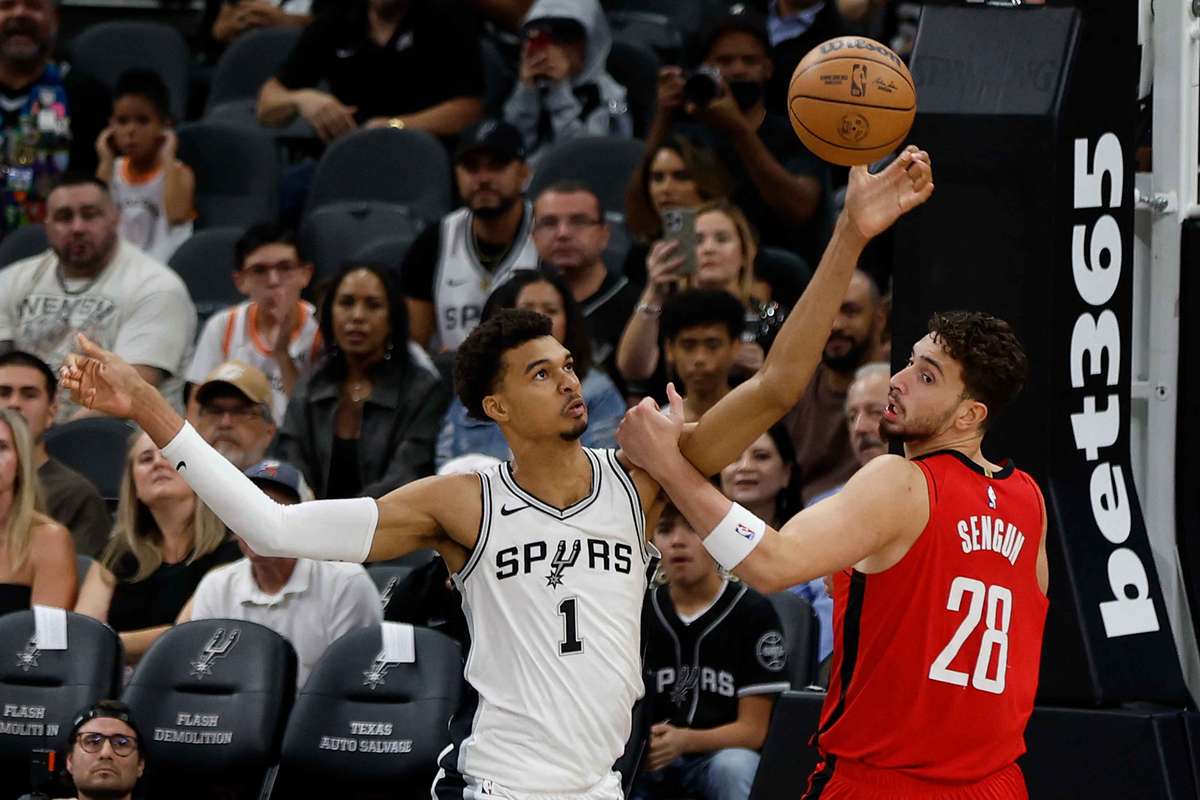 NBA : Premier succès pour les Spurs, James et Davis portent les Lakers ...