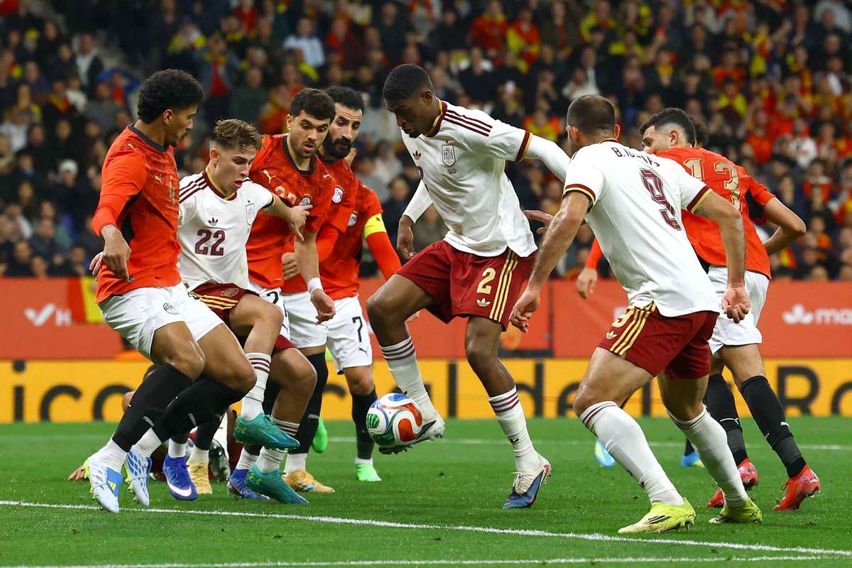 Sloppy Spain held to goalless draw by 10-man Egypt in friendly clash ...