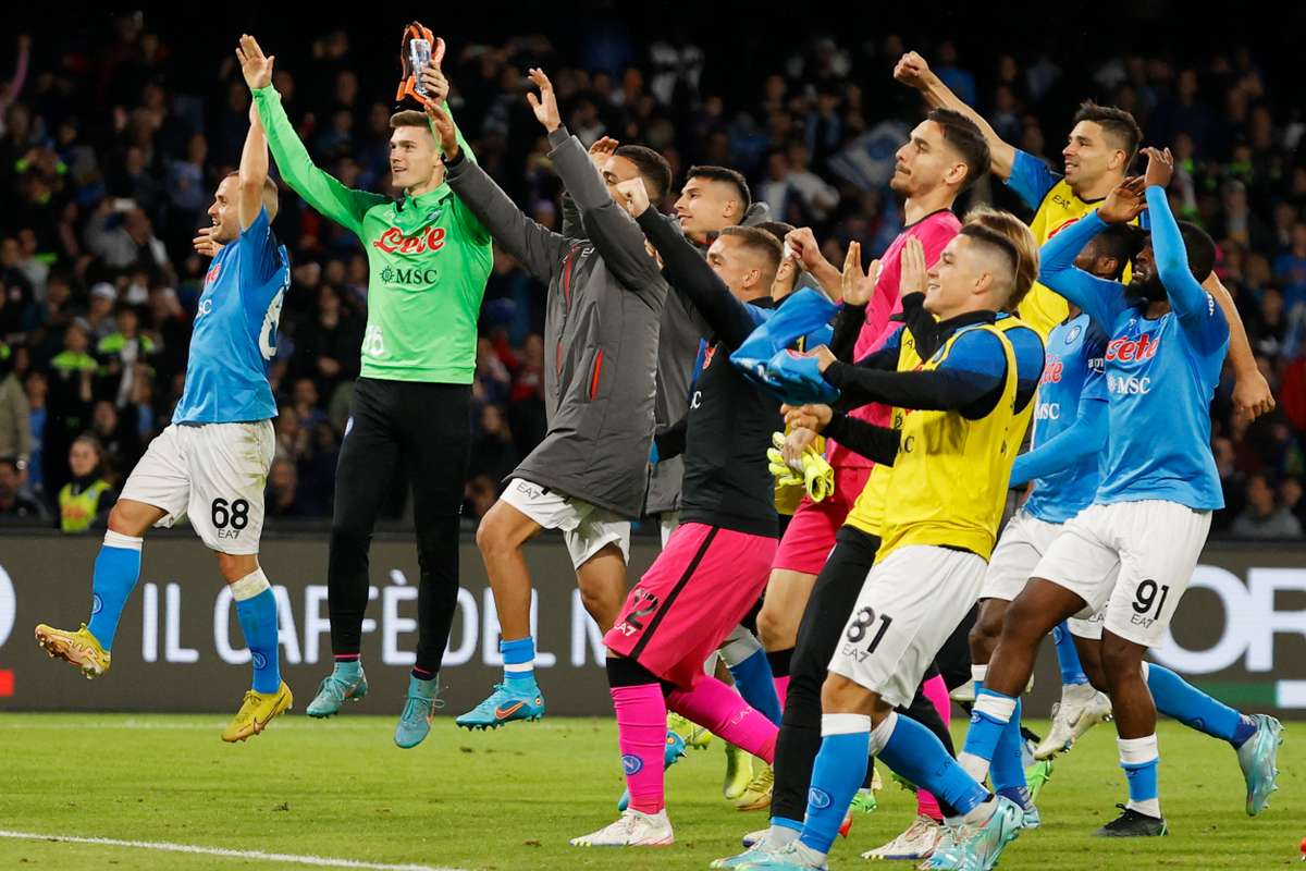 Napoli aim to keep up Serie A winning streak in showdown with Inter ...