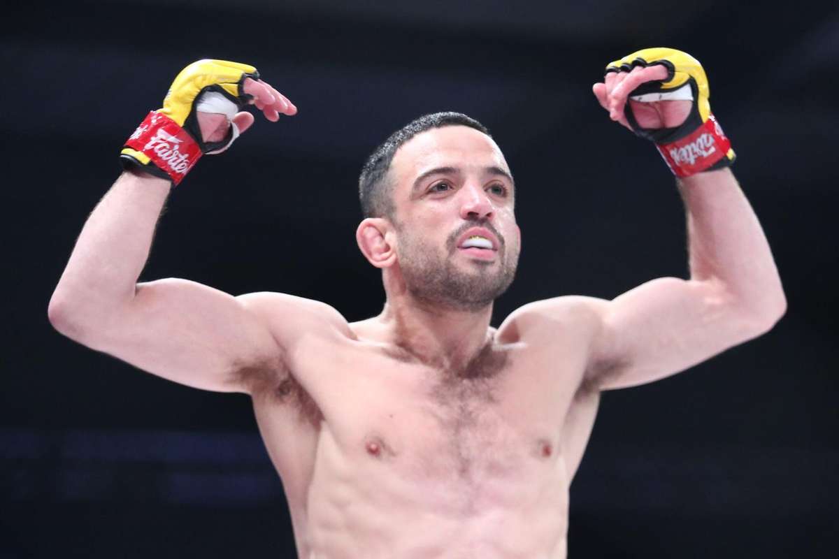 EXCLUSIVE: Wrexham's Aaron Aby 'focused' ahead of flyweight title ...