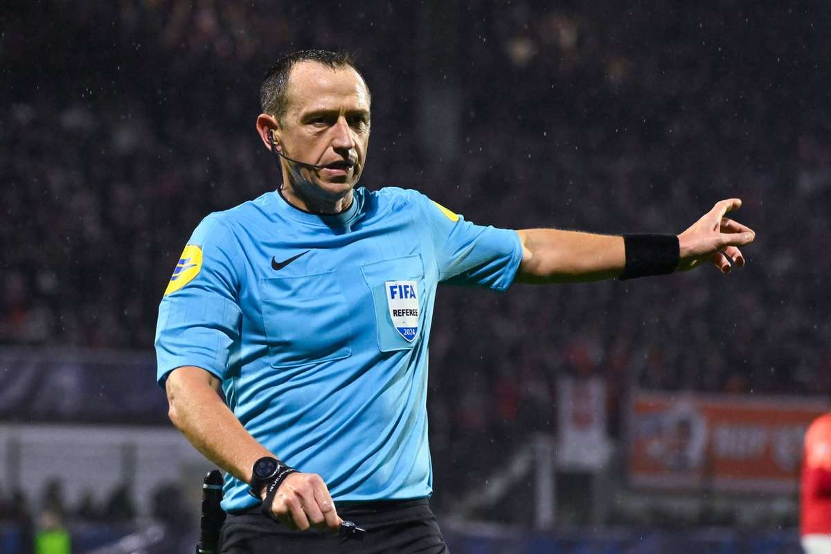 Modrá karta vo futbale? Najskôr testovanie na nižších úrovniach, hlási ...
