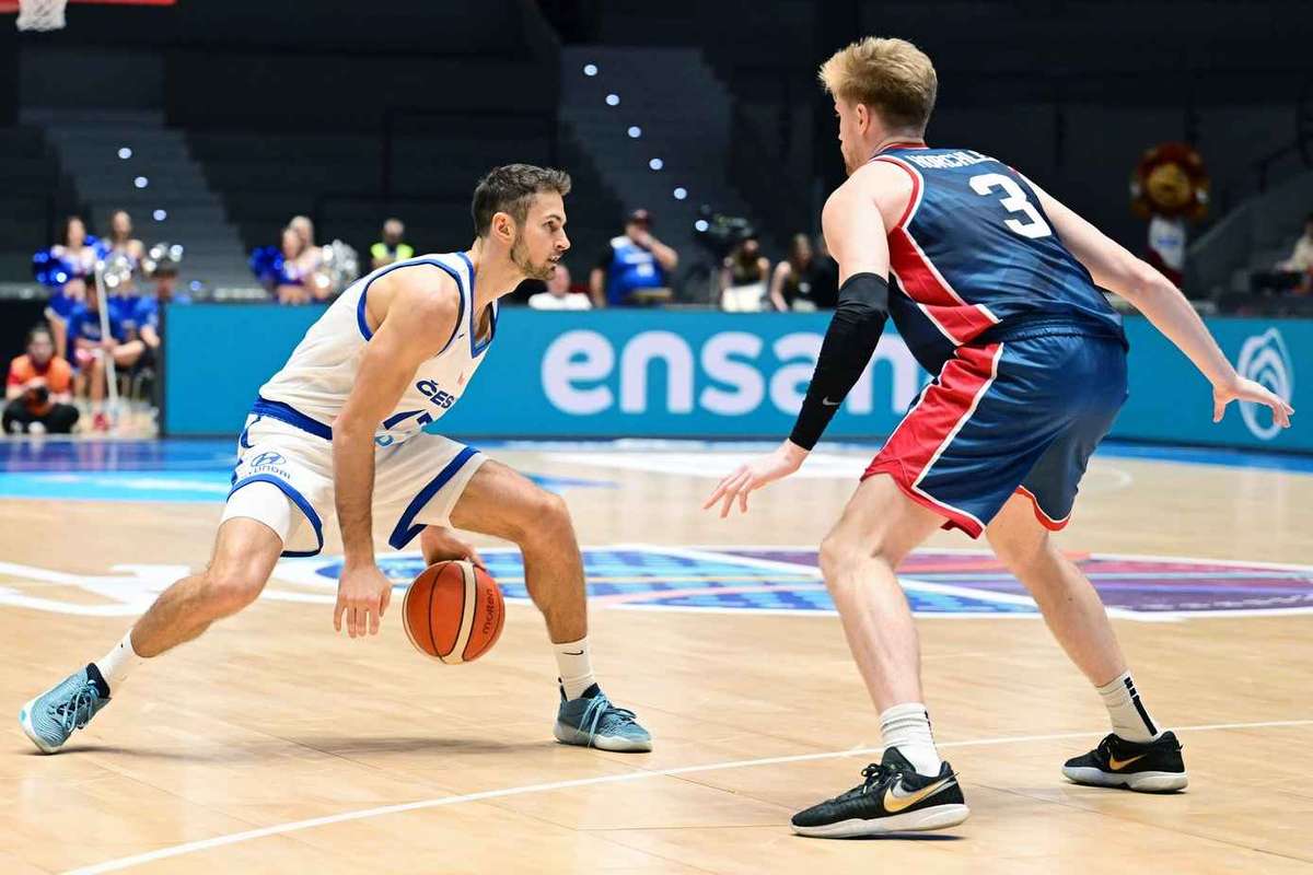 Druhý český basketbalista zamířil do čínské ligy, Balvína doplnil ...