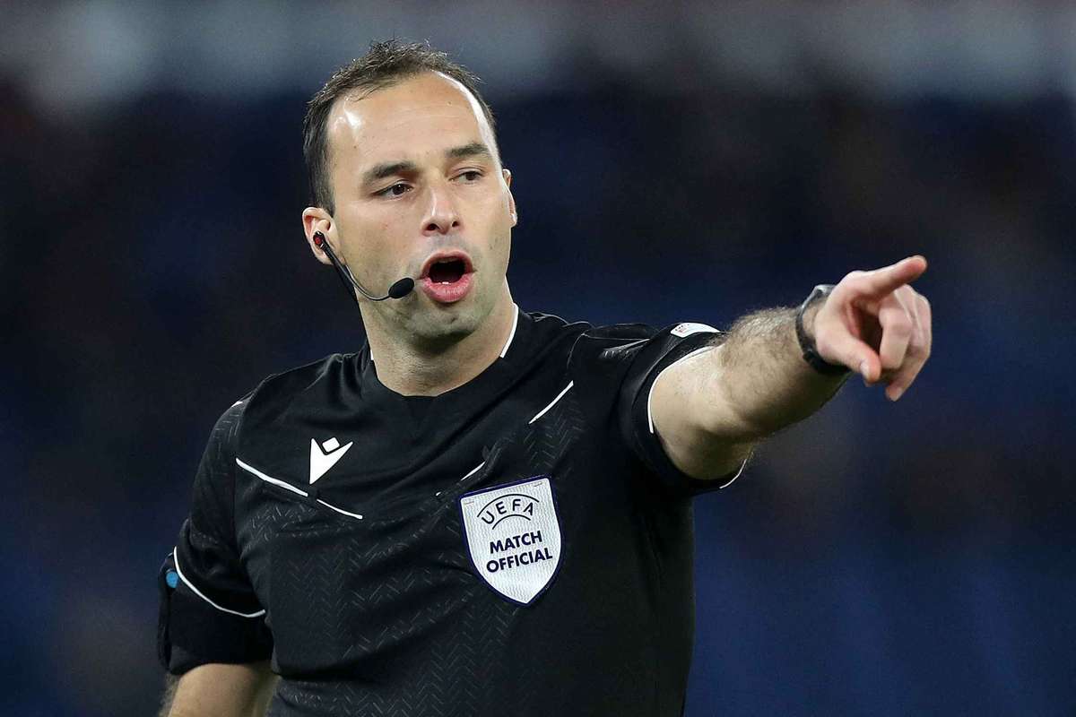 OM-PSG : Brisard au sifflet, Buquet à la VAR | Flashscore.fr