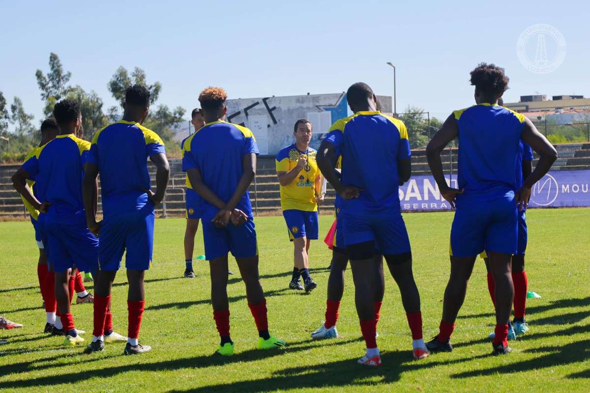 Ricardo Chéu conquista primeiro troféu com Petro de Luanda | Flashscore.pt