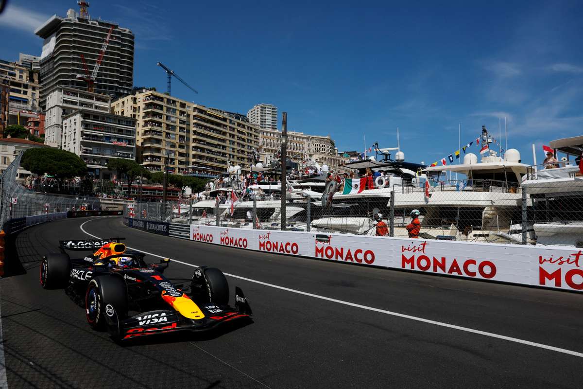 Formula 1 drivers gives Monaco's pit experiment short shrift after dull ...