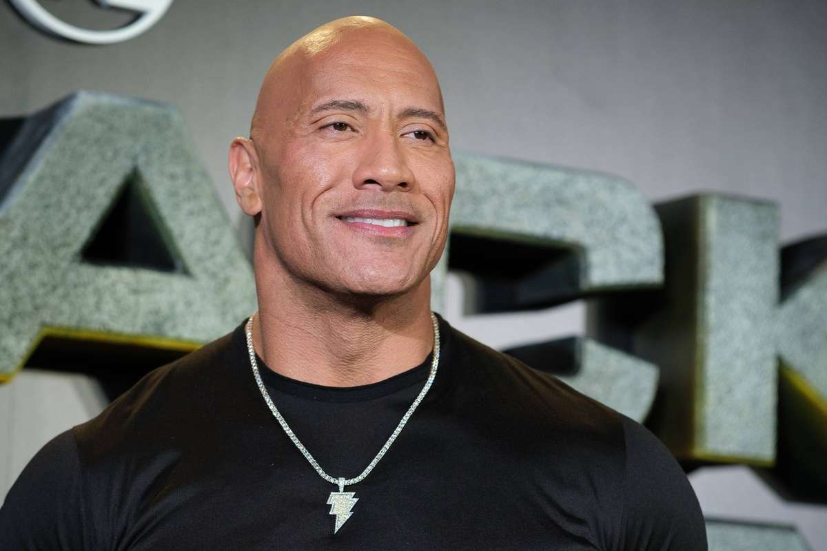The Rock gives Samoa morale-boosting war cry ahead of World Cup final ...