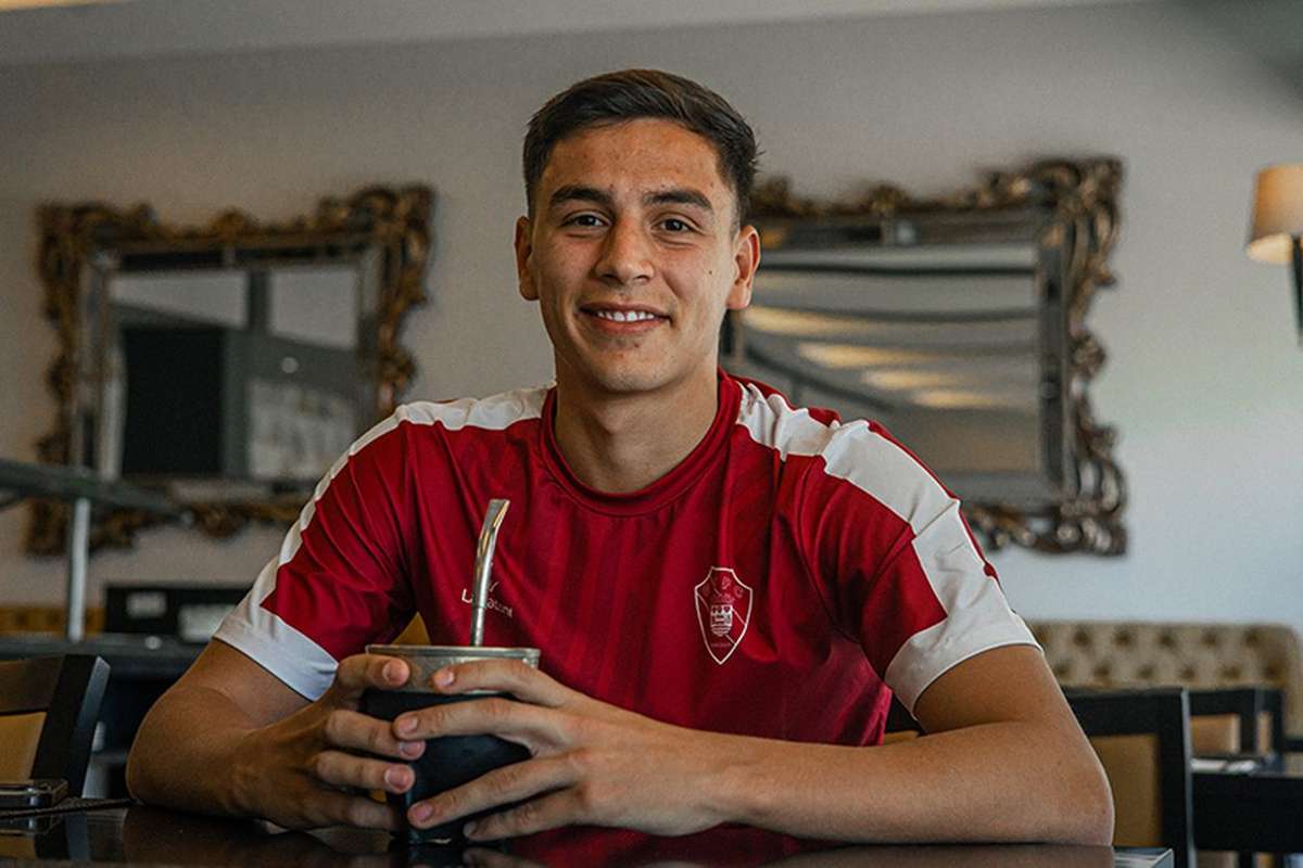 Oficial: Facundo Cáseres, ex-Farense, assina pelo Gil Vicente ...
