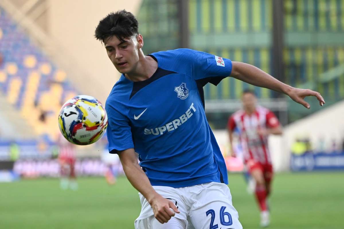 Brighton și Farul au ajuns la un acord! Adrian Mazilu merge în Premier ...