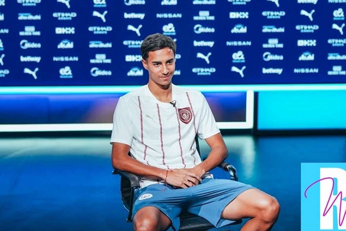 Vitor Reis chega ao Manchester City e explica escolha: "Sonho de ...