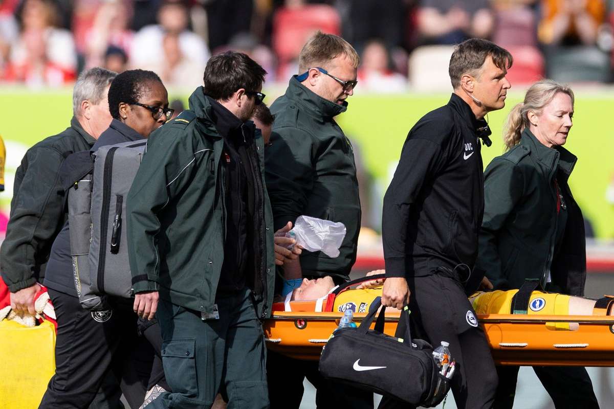 Premier League: Brighton's Jan Paul van Hecke released from hospital ...
