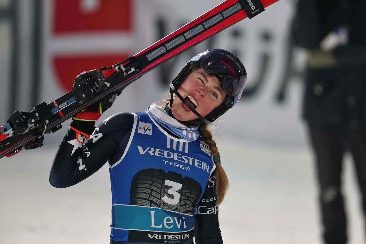 Mikaela Shiffrin soars to slalom victory at Alpine Ski World Cup ...