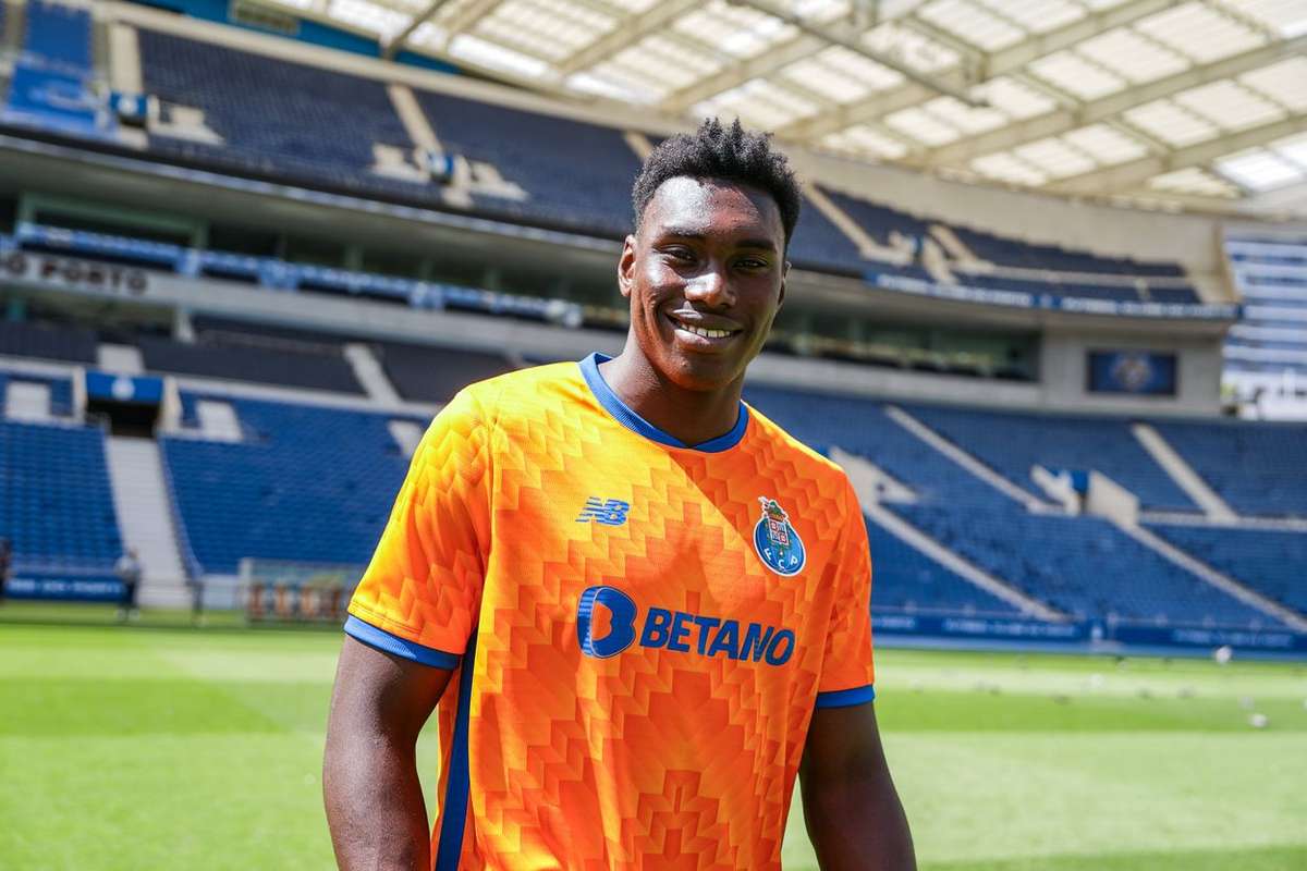 Samu Omorodion, do Porto: "Muitas vezes não tinha o que comer ...