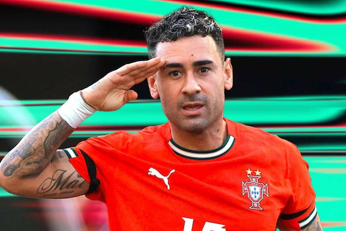 Futebol de praia: Bê Martins eleito melhor jogador do mundo, Mano é o ...