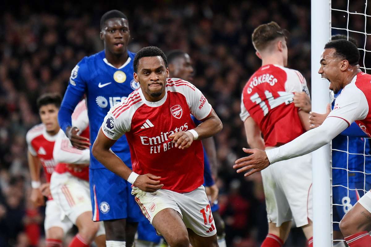 Arsenal restore five-point lead with gritty win over London rivals ...
