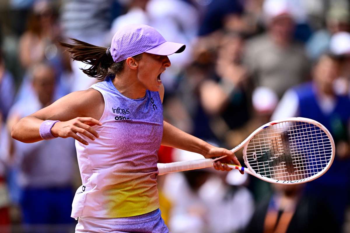 Swiatek leva susto mas vence Rybakina e vai às quartas de final de ...