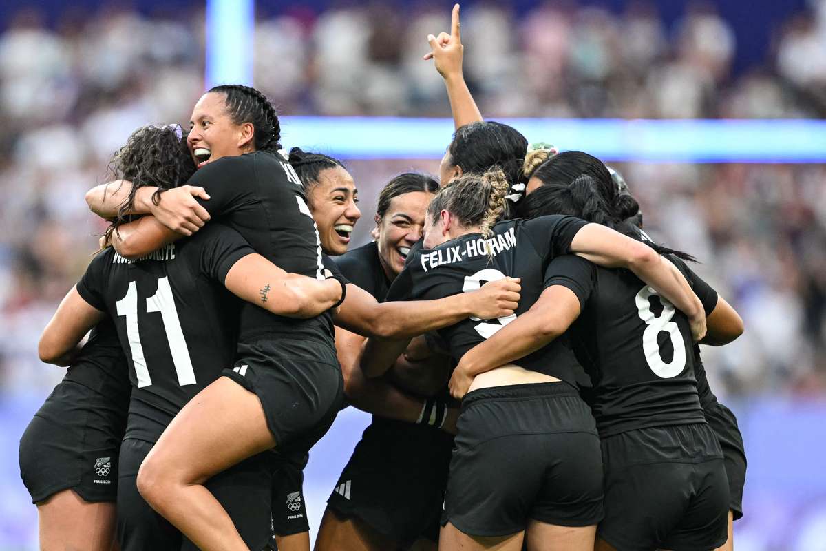 New Zealand come from behind to retain Olympic sevens title ...