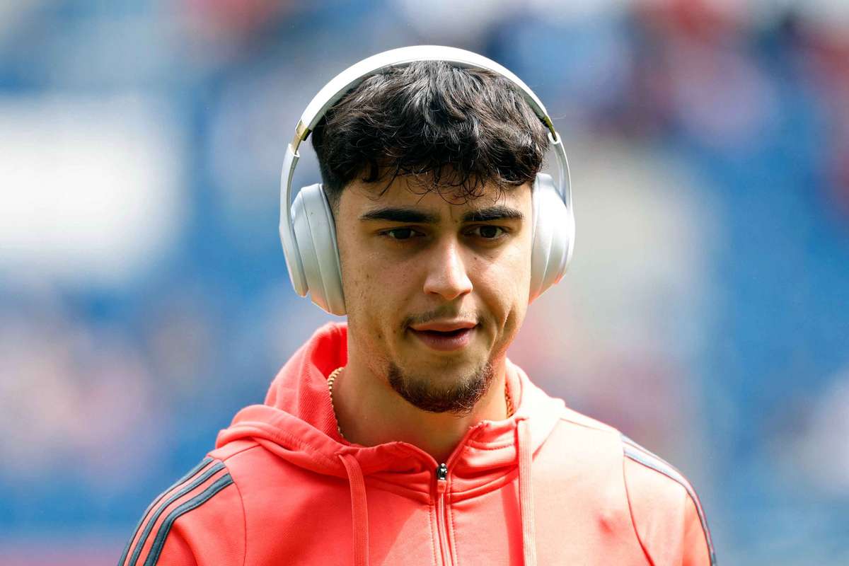 Bayern Munich's Aleksandar Pavlovic suffers eye socket fracture in ...