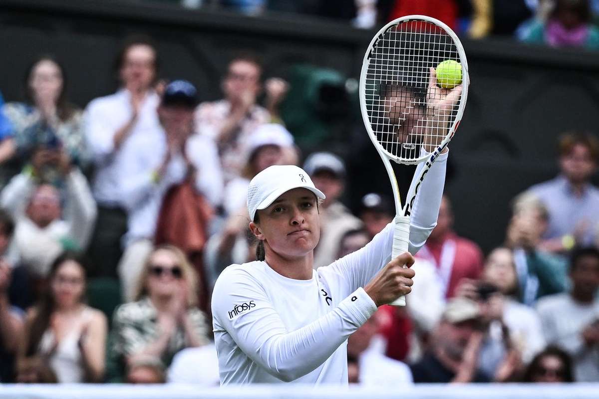 Tenis Wimbledon: Swiatek derrota a Martic y está en tercera ronda en ...