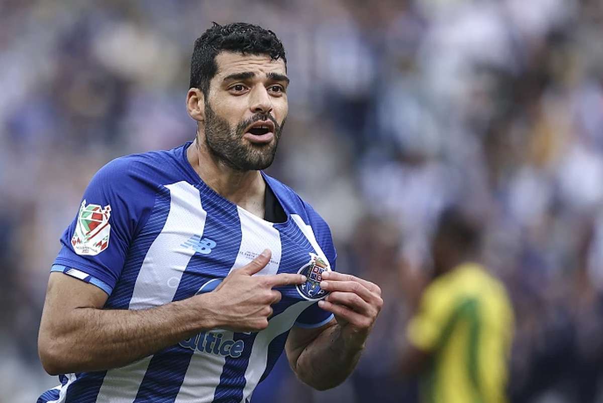 Mehdi Taremi entre os convocados da seleção do Irão para a Taça das ...