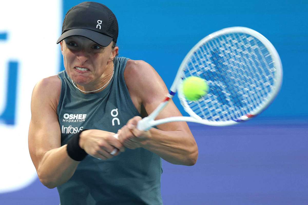 Iga Swiatek suffers early elimination at Miami Open to fellow Pole ...