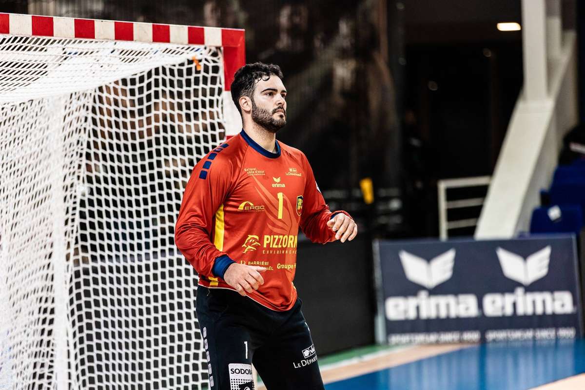 Andebol: Brasileiro Rangel da Rosa é o novo guarda-redes do Benfica ...