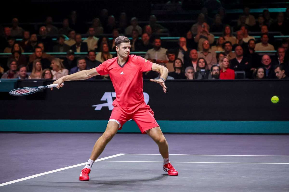 Niespodziewana porażka Huberta Hurkacza w Marsylii. Polak gorszy od ...