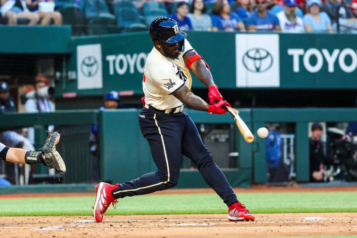 MLB round-up: Garcia's three HRs and eight RBIs lead Rangers' rout ...