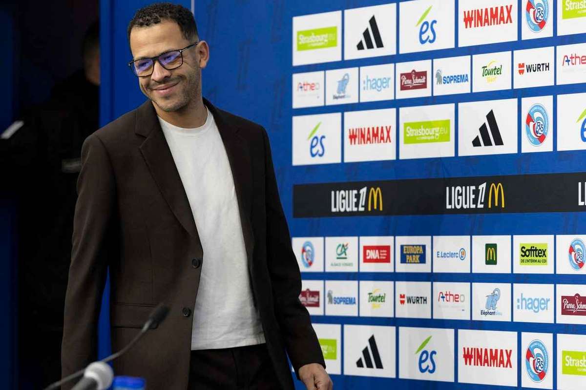 Chelsea & Man Utd want puppets rather than managers, says Pat Nevin ...