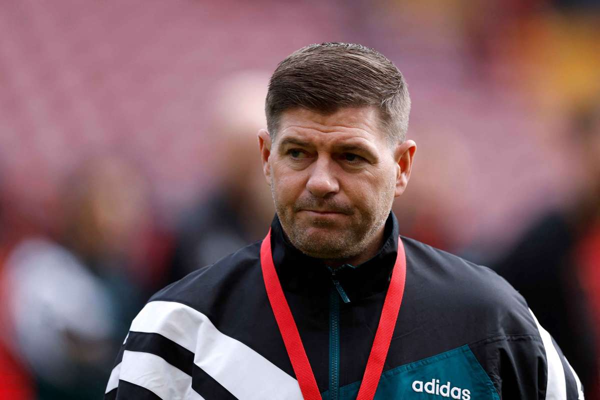 Body language expert says he "wouldn’t be surprised" if Gerrard is in ...