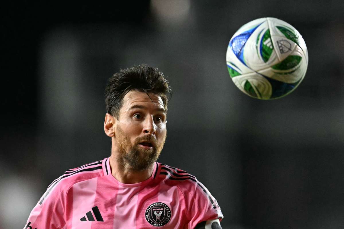Messi escolhe gol favorito da carreira: cabeçada na final da Champions ...