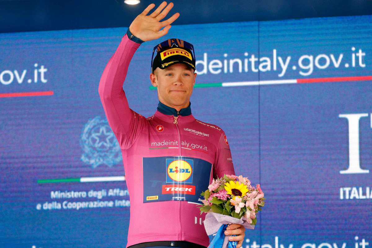 Italy's Jonathan Milan sets individual pursuit world record to win ...