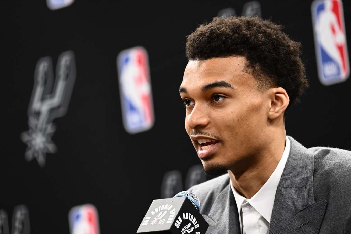 Victor Wembanyama nu va participa cu echipa Franței la Cupa Mondială de ...