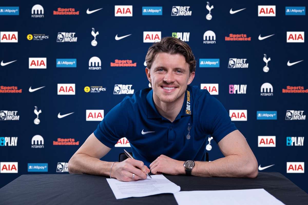 DONE DEAL: Tottenham announce the signing of former Chelsea star Conor ...