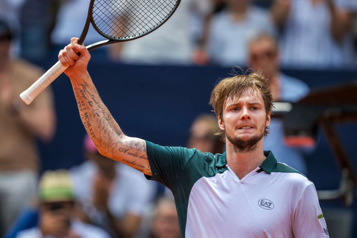 Bublik z pierwszym w karierze tytułem na kortach ziemnych | Flashscore.pl