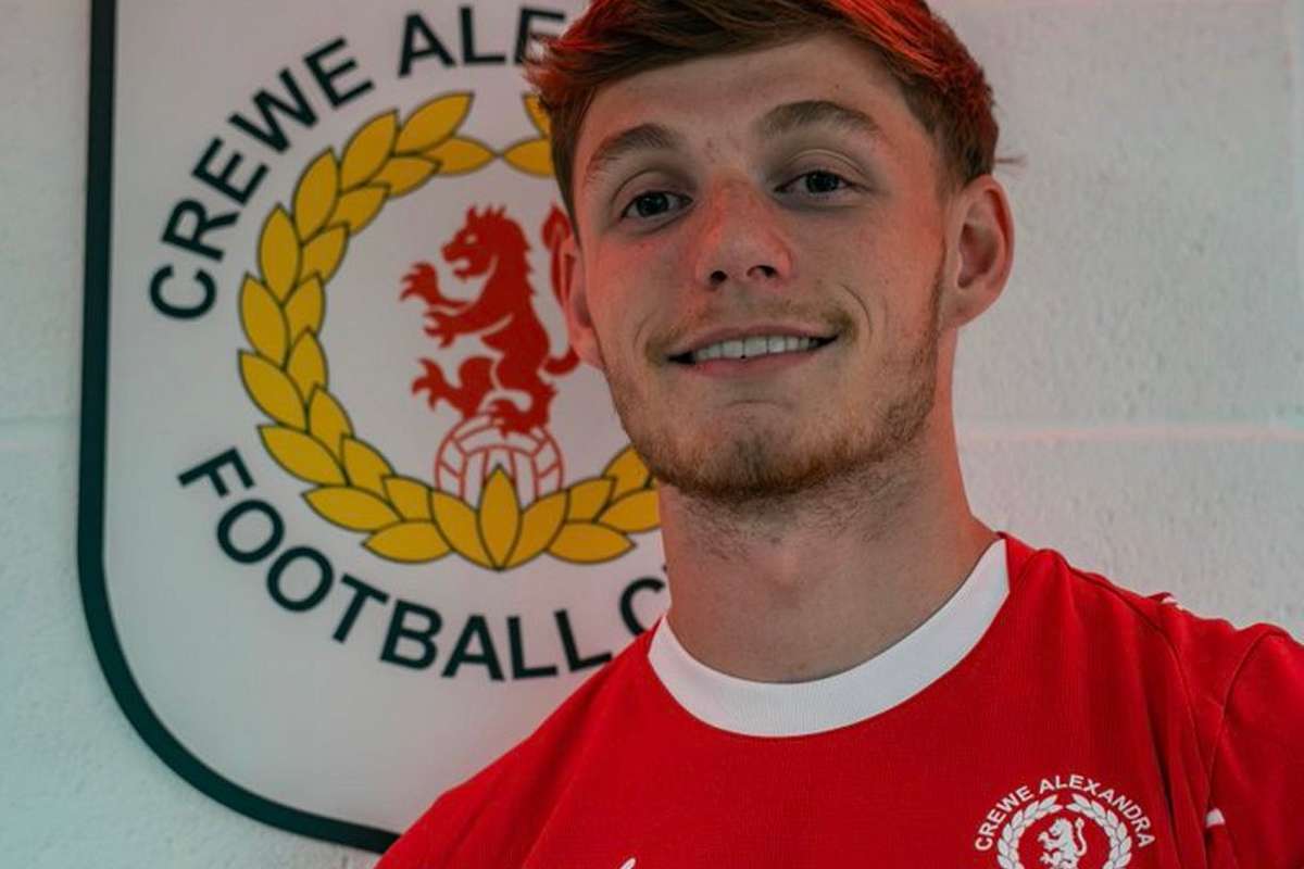 DONE DEAL: Crewe sign Aston Villa midfielder O'Reilly - TribalFootball.com