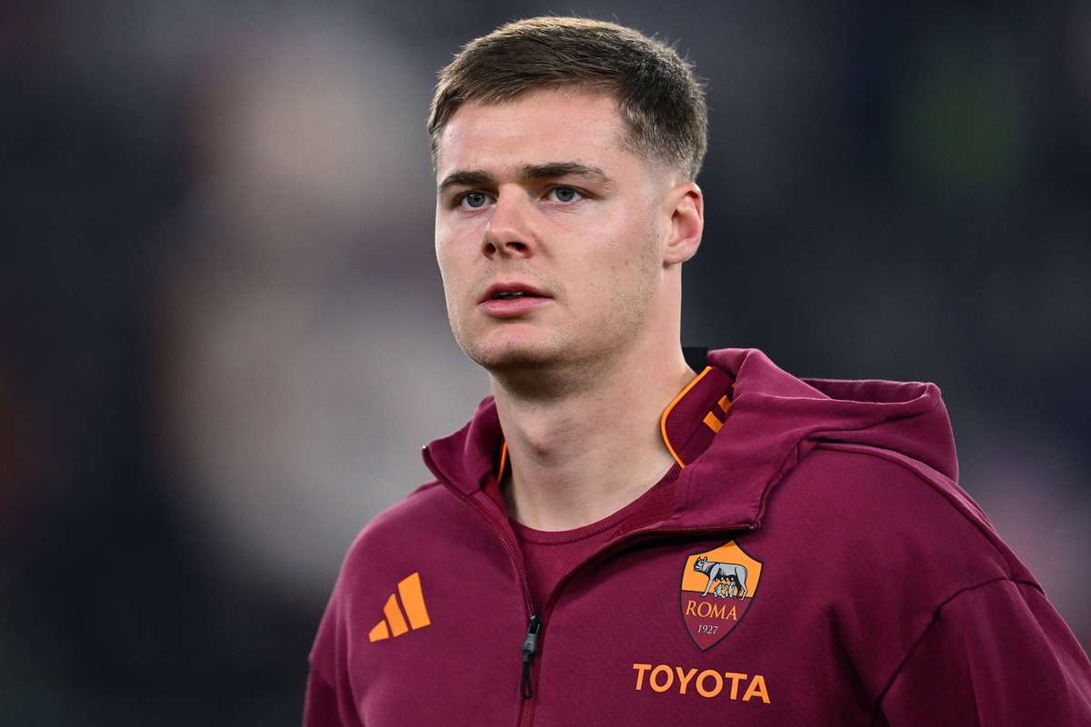ANALYSIS: What's going wrong for Evan Ferguson at Roma amid Brighton ...