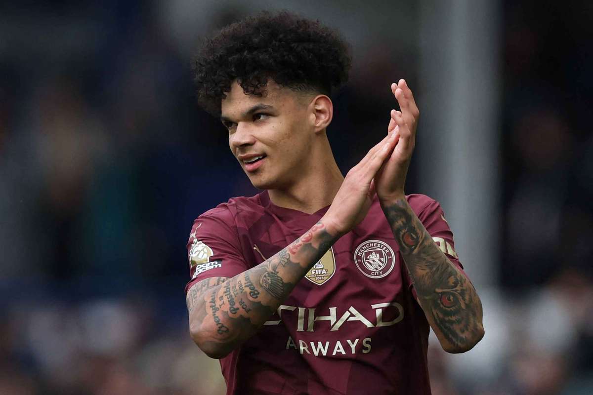 Nico O'Reilly replaces injured Reece James in latest England squad ...