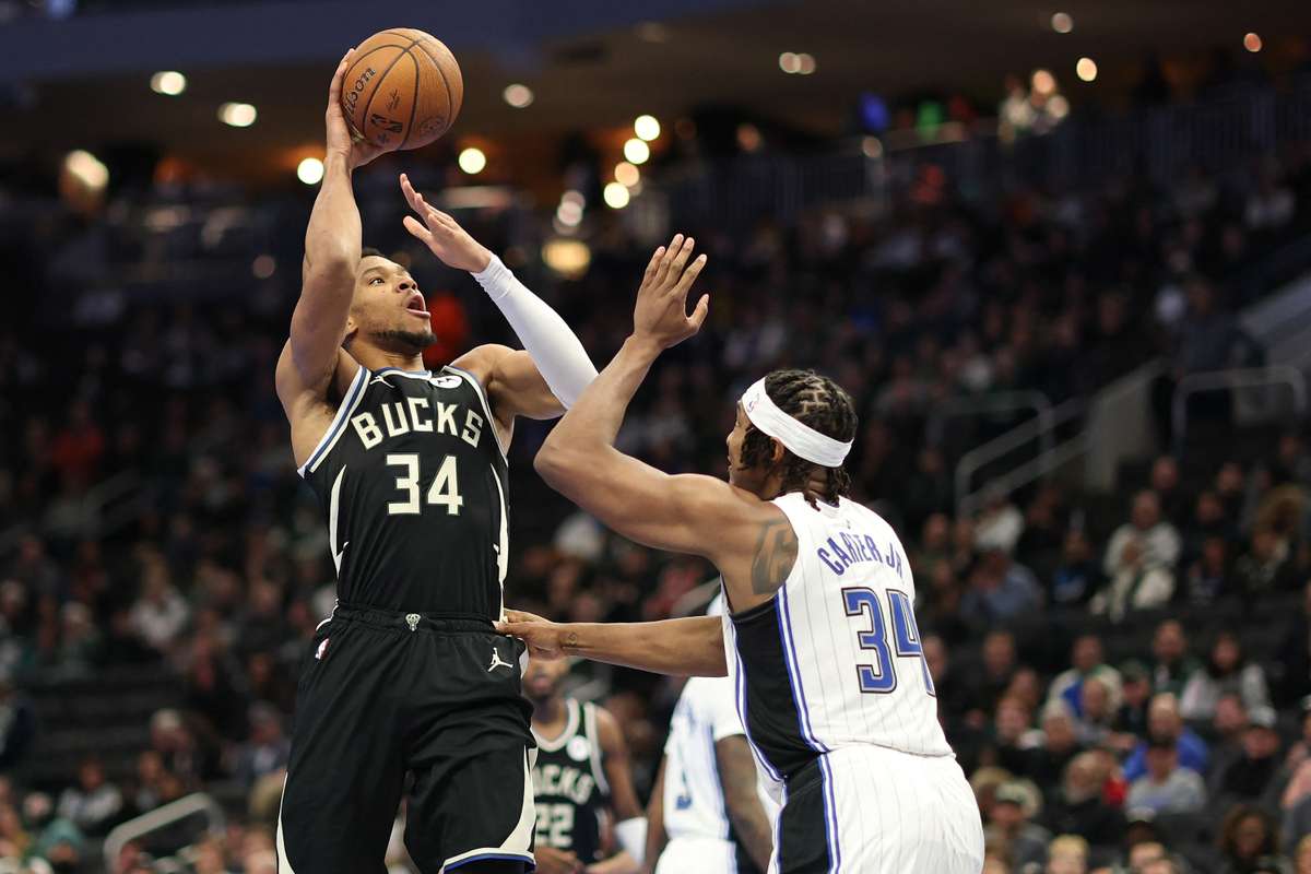 Milwaukee vence a Orlando y clasifica a semifinales de la Copa de la ...