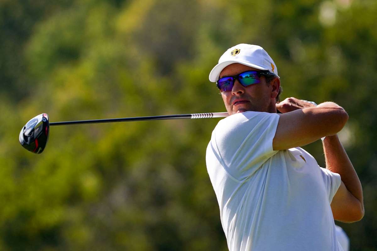 Scott recovers from 'panic stations' to make bright start at Australian ...