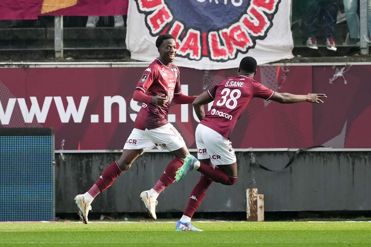 Ligue 2 : Metz grimpe sur le podium et plonge le Paris FC dans le doute ...