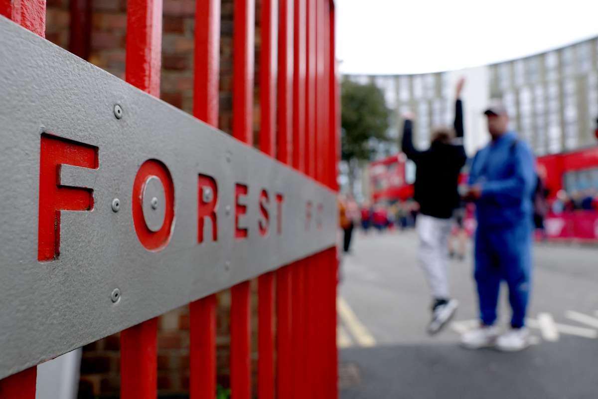 Premier League: Nottingham Forest multado em quase 900 mil euros por ...